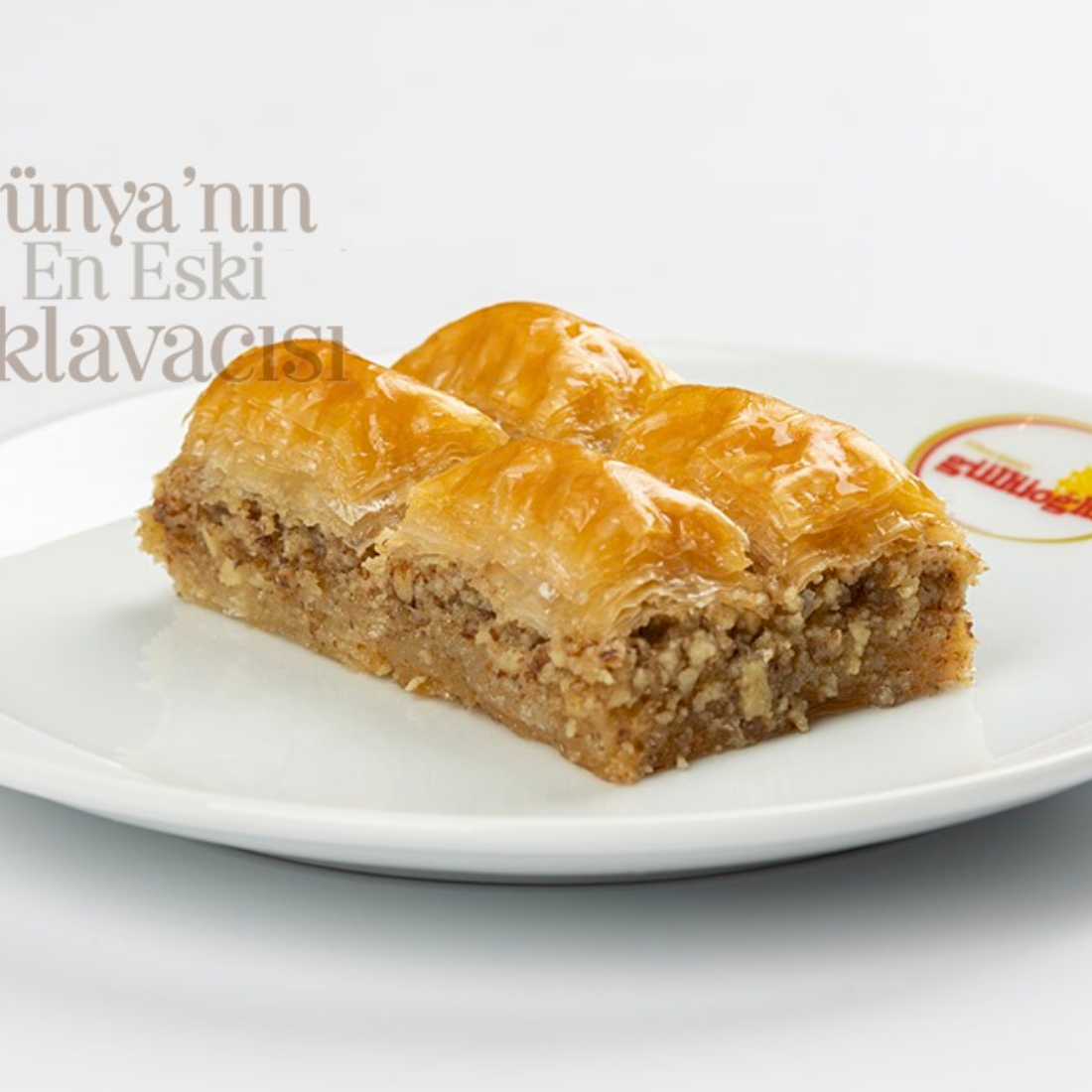Elmacı Pazarı Güllüoğlu Gulluoglu Walnut Baklava Traditional Round Tray ...